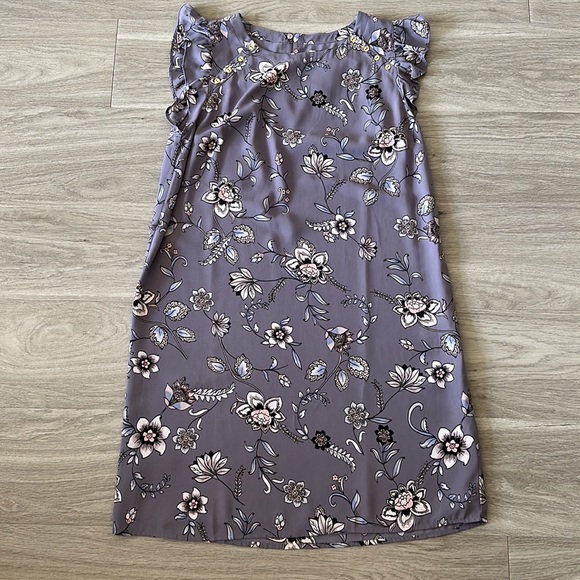 LOFT | Dresses | Nwt Loft Floral Ruffle Sleeve Shift Dress | Poshmark